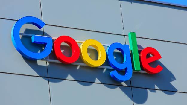 Google wprowadza kolejny zakaz. Chodzi o reklamy z deepfake'ami :: RMF FM Google wprowadza kolejny zakaz. Chodzi o reklamy z deepfake'ami :: RMF FM