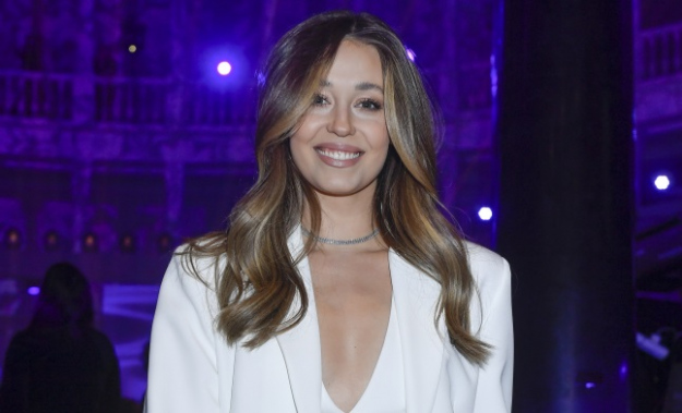 Izabella Krzan w wyciętym stroju kąpielowym. Prezenterka wyeksponowała wdzięki [FOTO] :: RMF FM