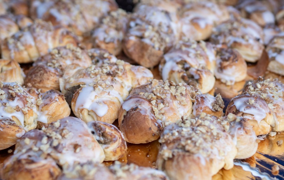 250 ton - tyle rogali świętomarcińskich sprzedają poznańscy cukiernicy ...